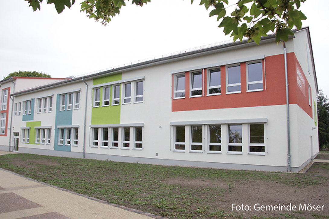 Möser weiht neues Schulgebäude ein