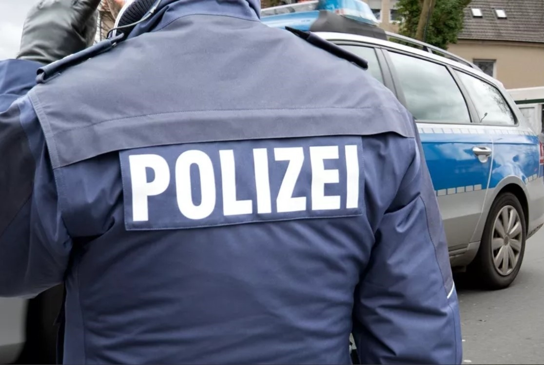 Unfallflucht - Polizei sucht Zeugen