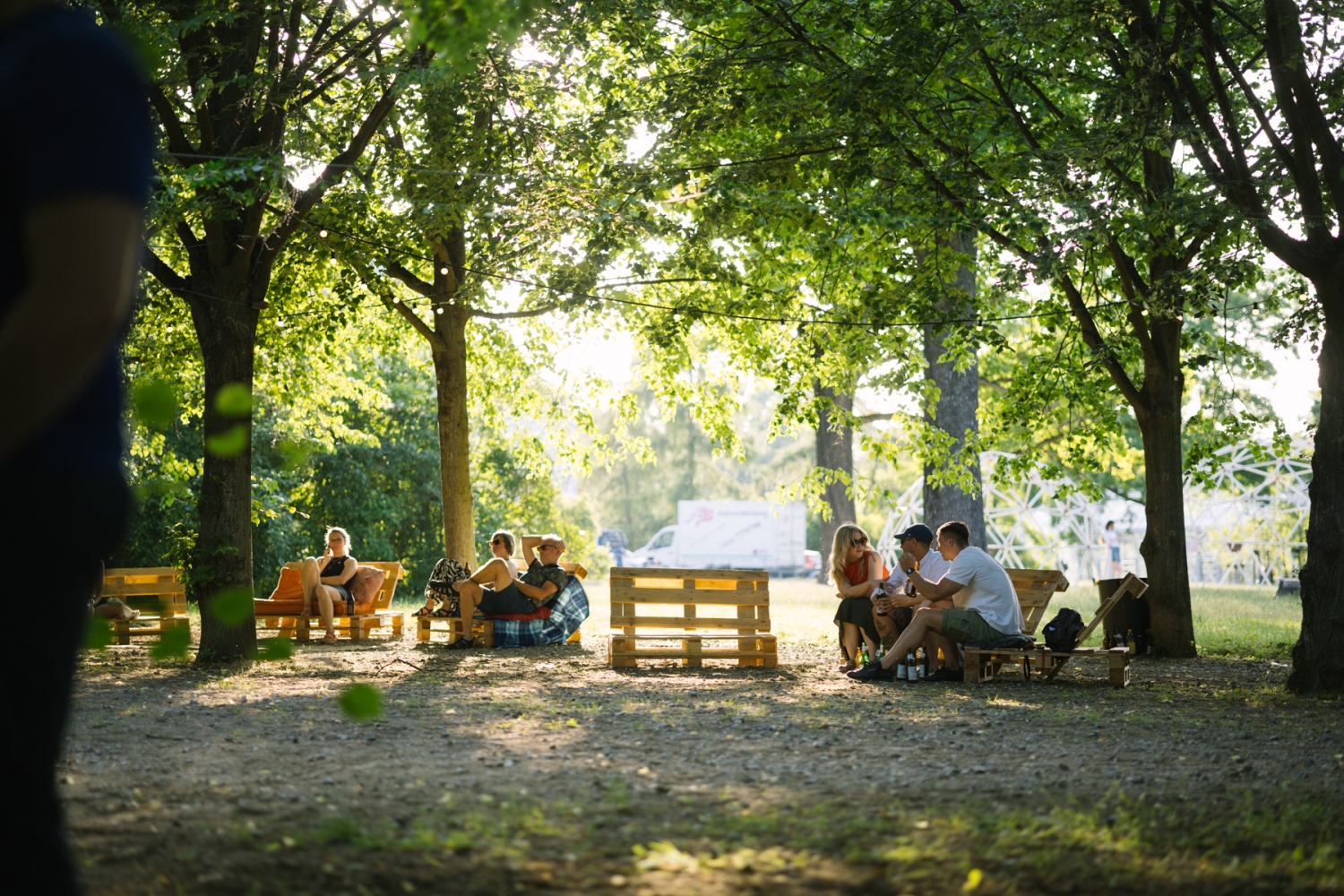 Lesepicknick „Unterm Blätterdach“ im Klosterbergegarten