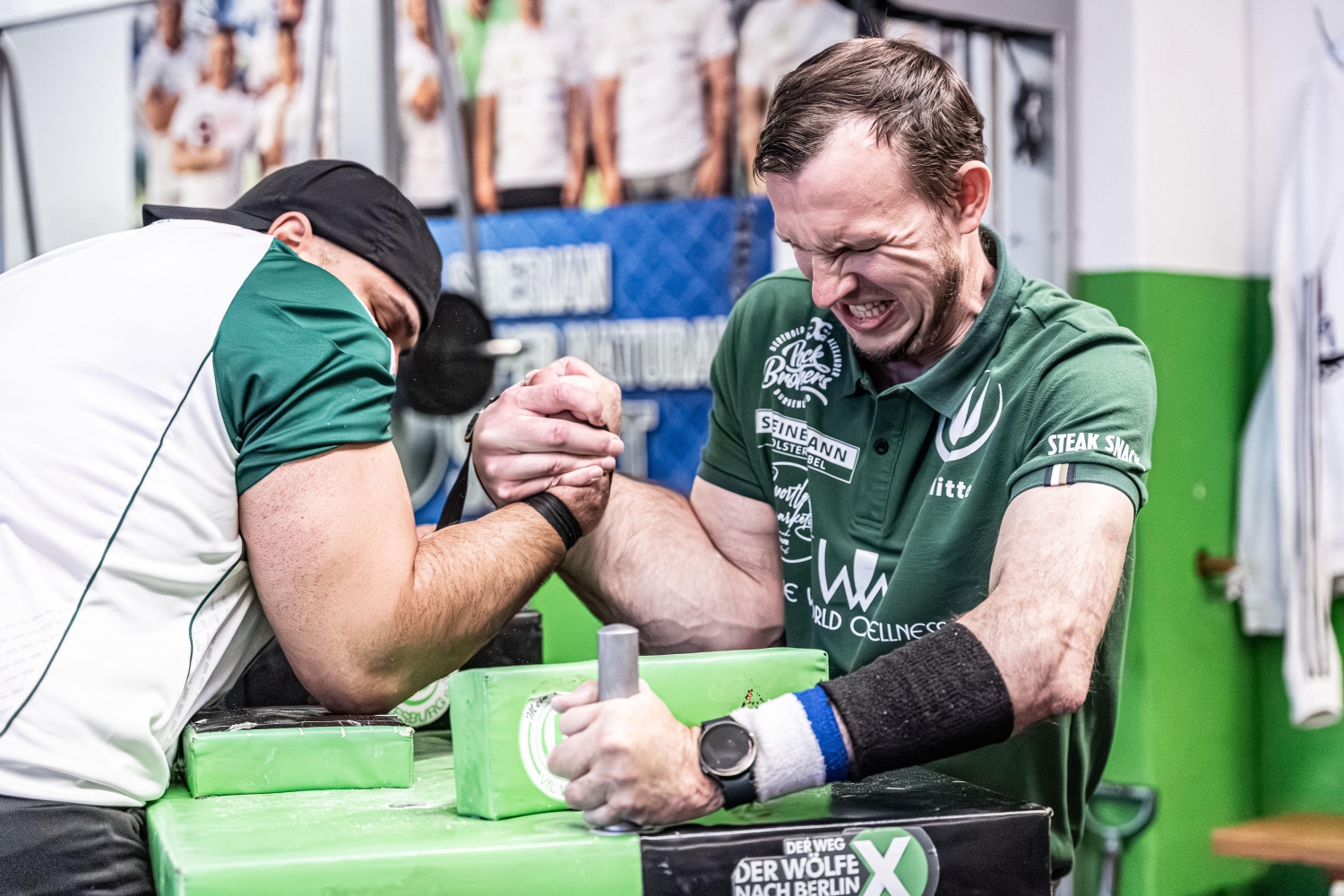 „Hellboy“ Schlitte will Geschichte schreiben – 24 Stunden Armwrestling ...